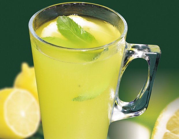 Lemonade 2.0 | Mom's Big Year